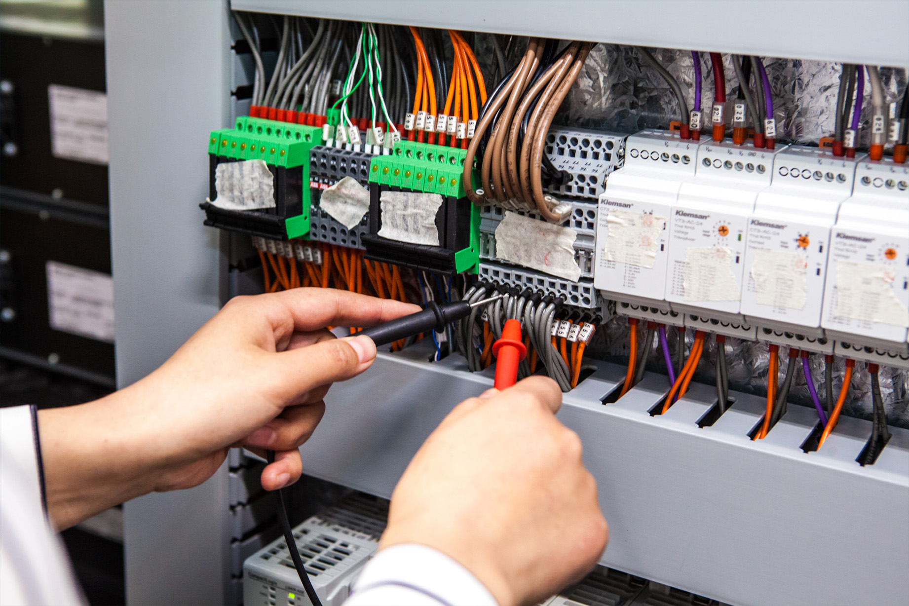 Renewable Energy Laboratory - Solar - University of Queensland